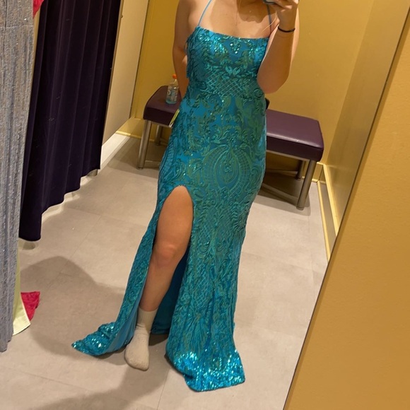 Windsor | Dresses | Medium Prom Dress | Poshmark